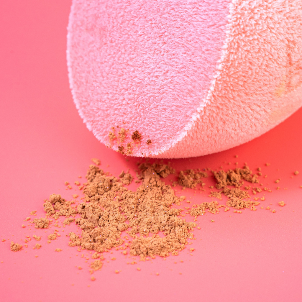 Real Techniques Mircale Powder Sponge NZ | Adore Beauty